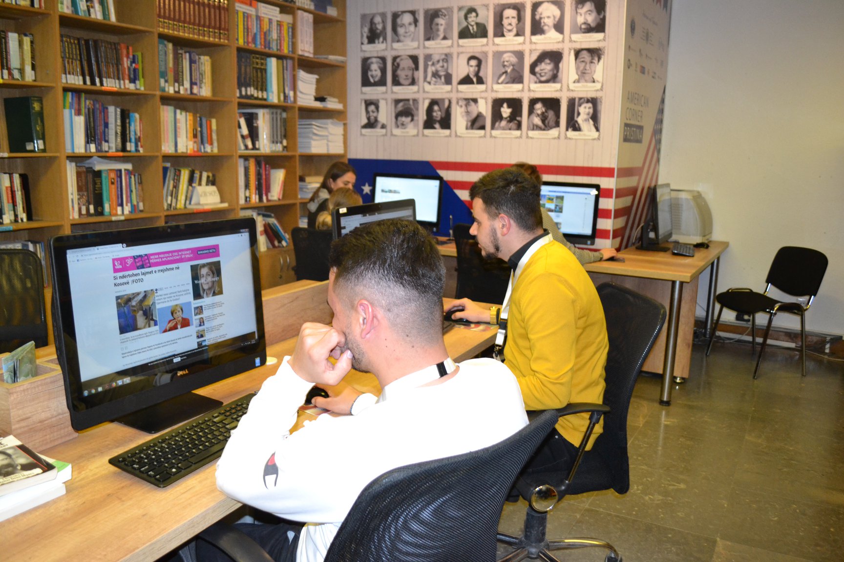 Training on News Literacy for Journalism Students – American Corner ...